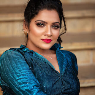 Chitra Wallpaper - Download to your mobile from PHONEKY