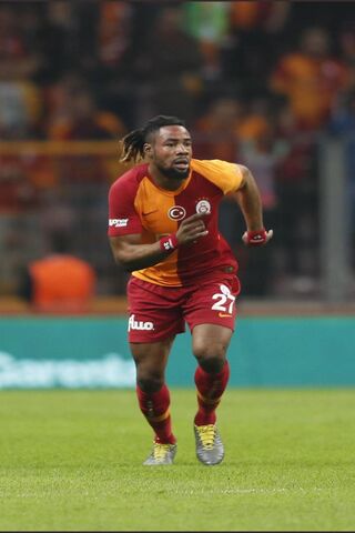 Galatasaray Luyi Wallpaper - Download to your mobile from PHONEKY