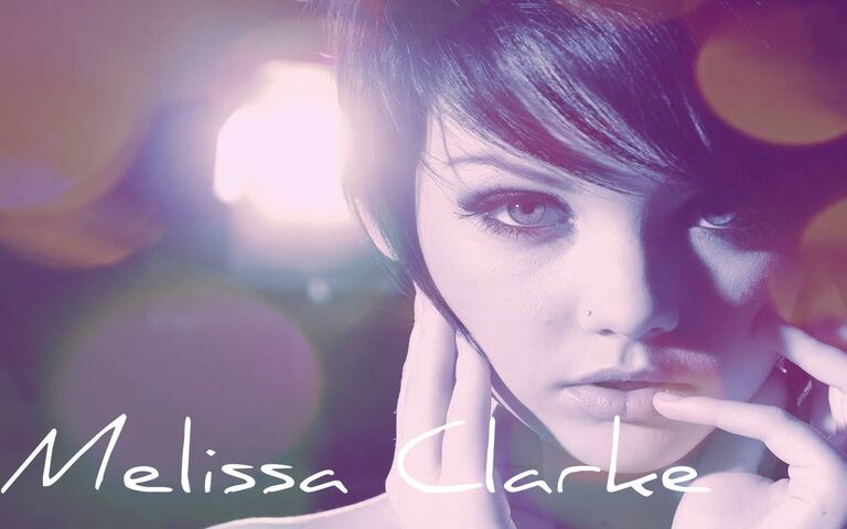 Melissa Clarke Short Hair