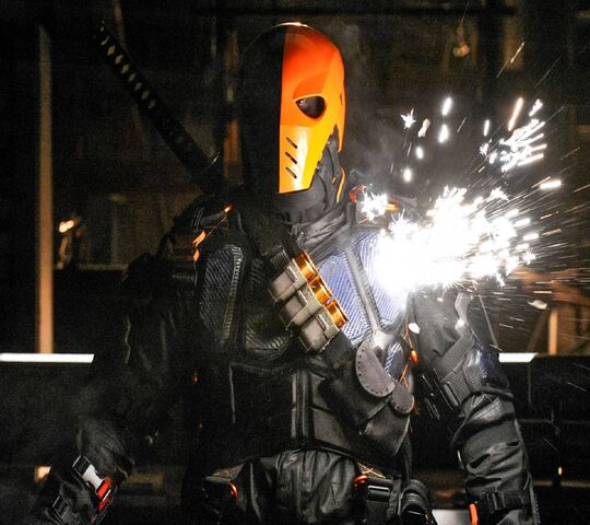 Deathstroke Wallpaper - Download to your mobile from PHONEKY